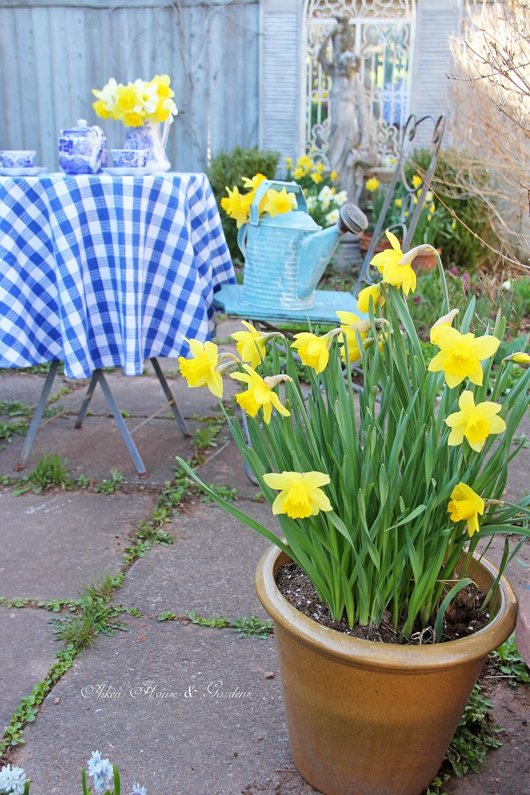 Aiken House & Gardens: Spring Tea in the Garden