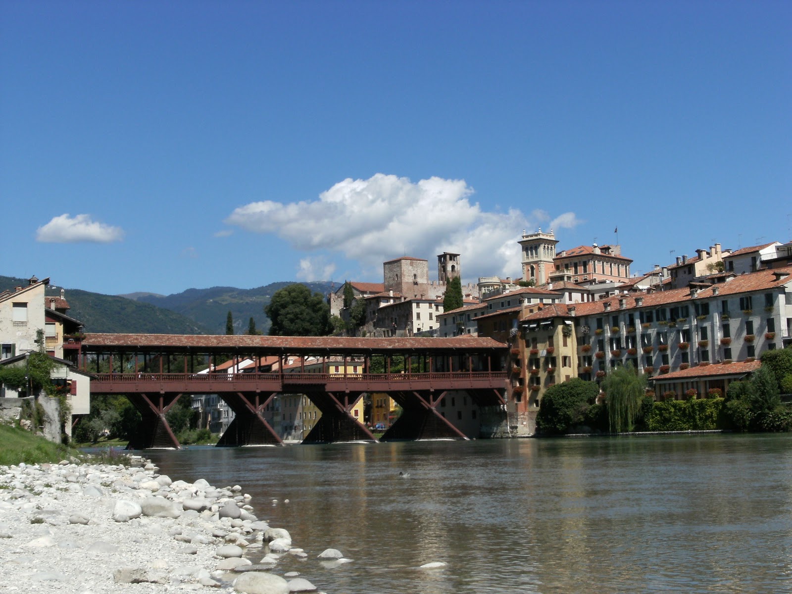 Jay: Wooden Pontoons How to Building Plans