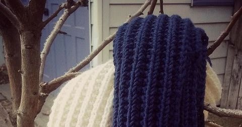 Moss Rib Stitch Cowls
