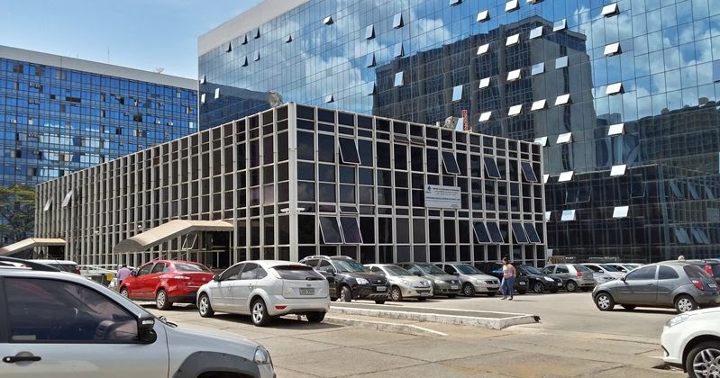 Comissão aprova transferência da Junta Comercial da União para o DF ...