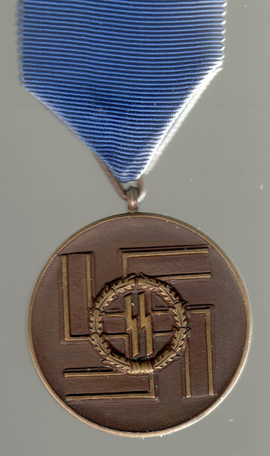 Ailsby Collection: SS Long Service Medal and Cross's