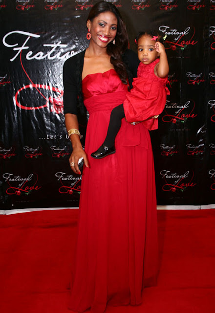 The Lovely Mrs Julius Agwu and daughter