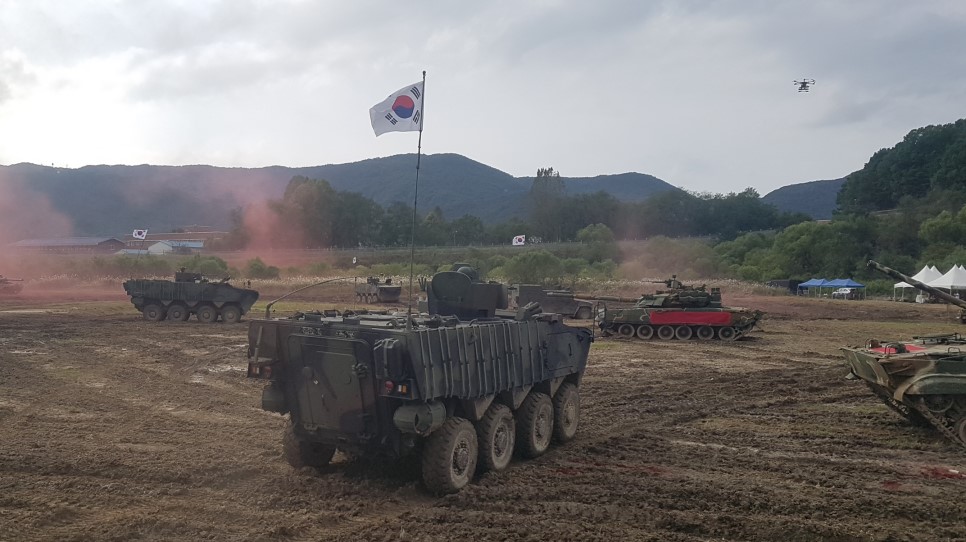 SNAFU!: S. Korean K806 and K808 armored vehicles (pics).