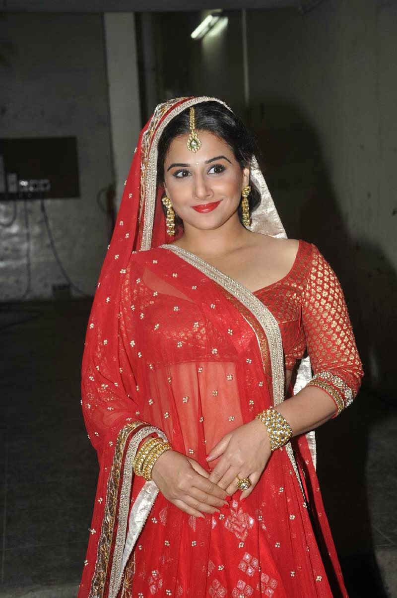 Vidya Balan Latest Hot Photos In Traditional Saree Indian Models