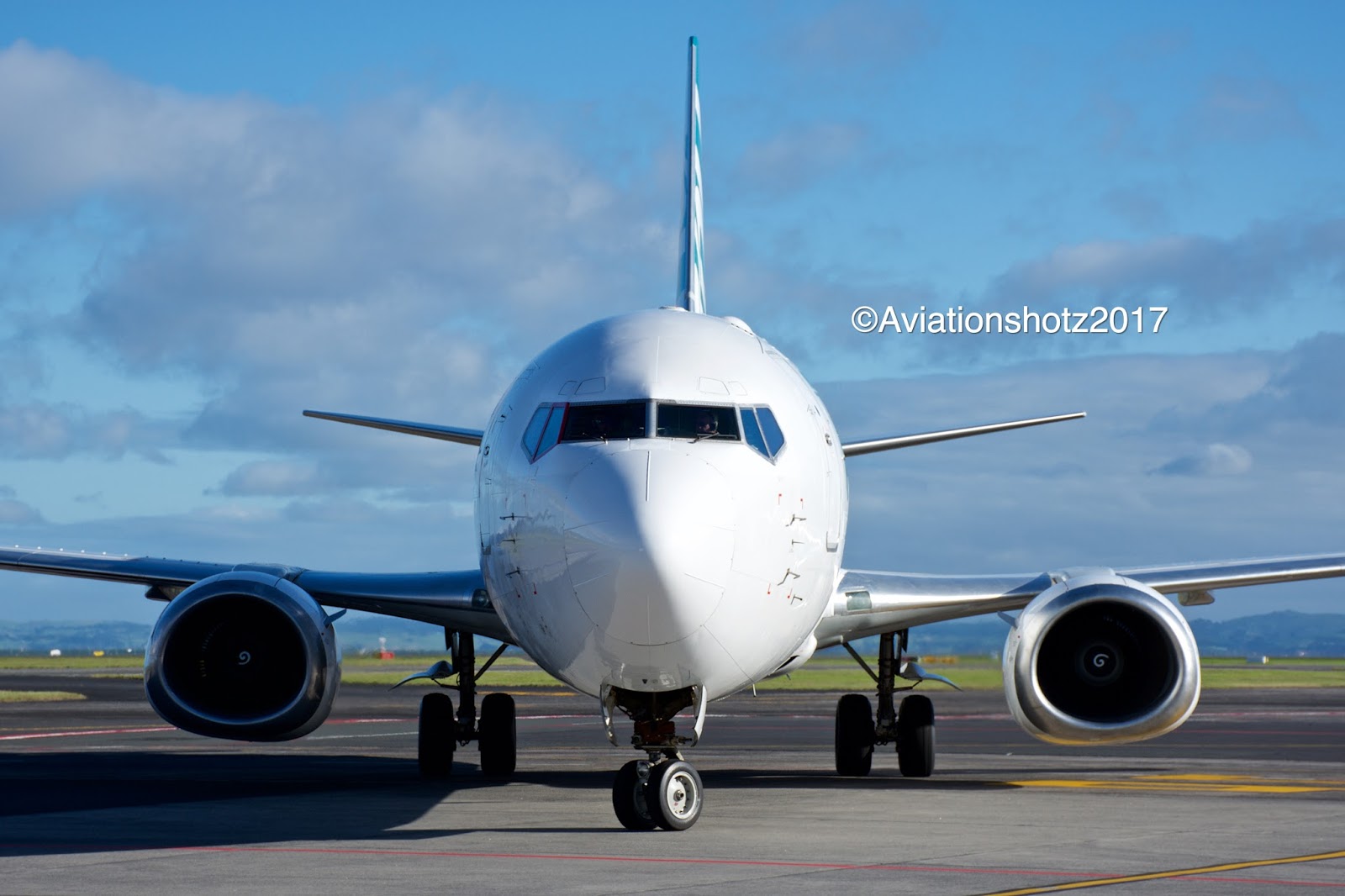 Aviationshotz: Toll B737-400F, ZK-JTQ