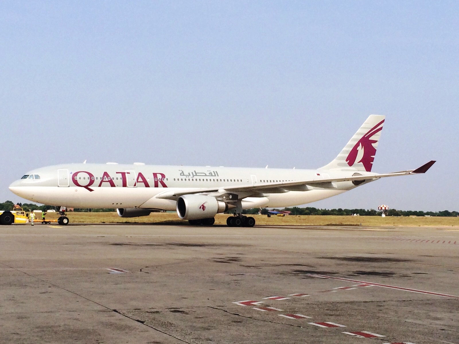 PHOTOS: Qatar Airways A330 in Belgrade