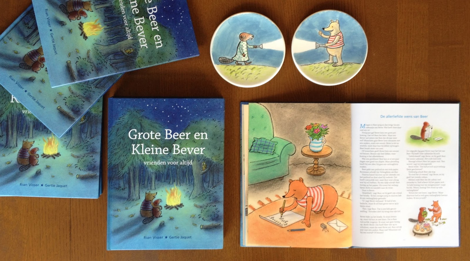 a Stamp a Day: grote beer en kleine bever, vrienden voor altijd