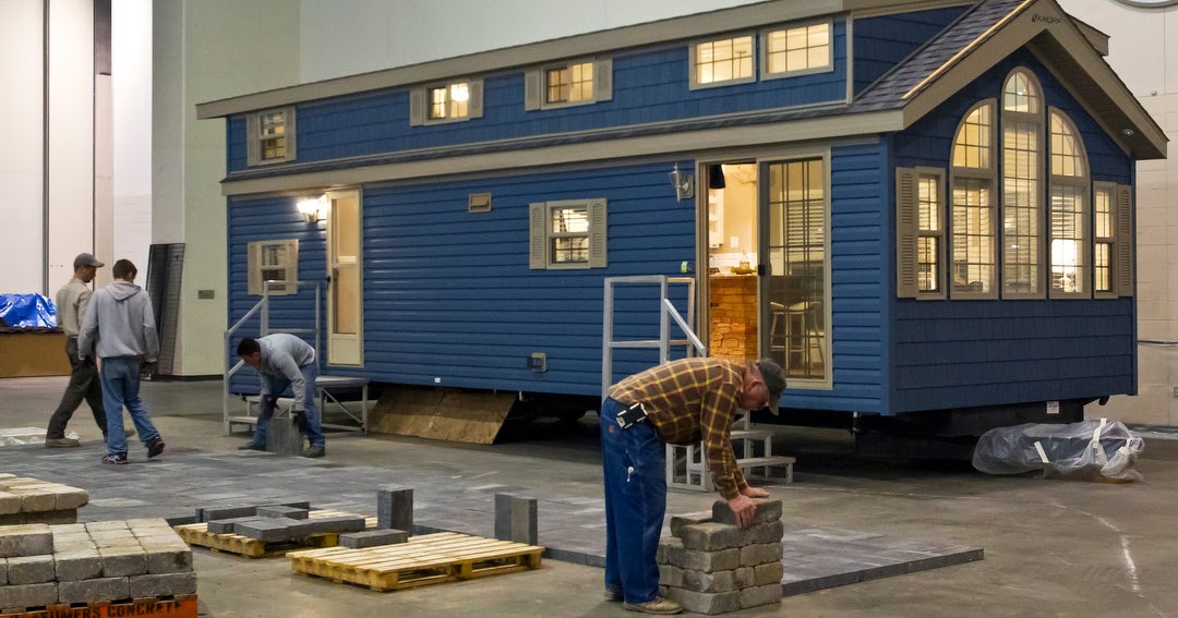 TINY HOUSE TOWN: The Kropf Island Series Home