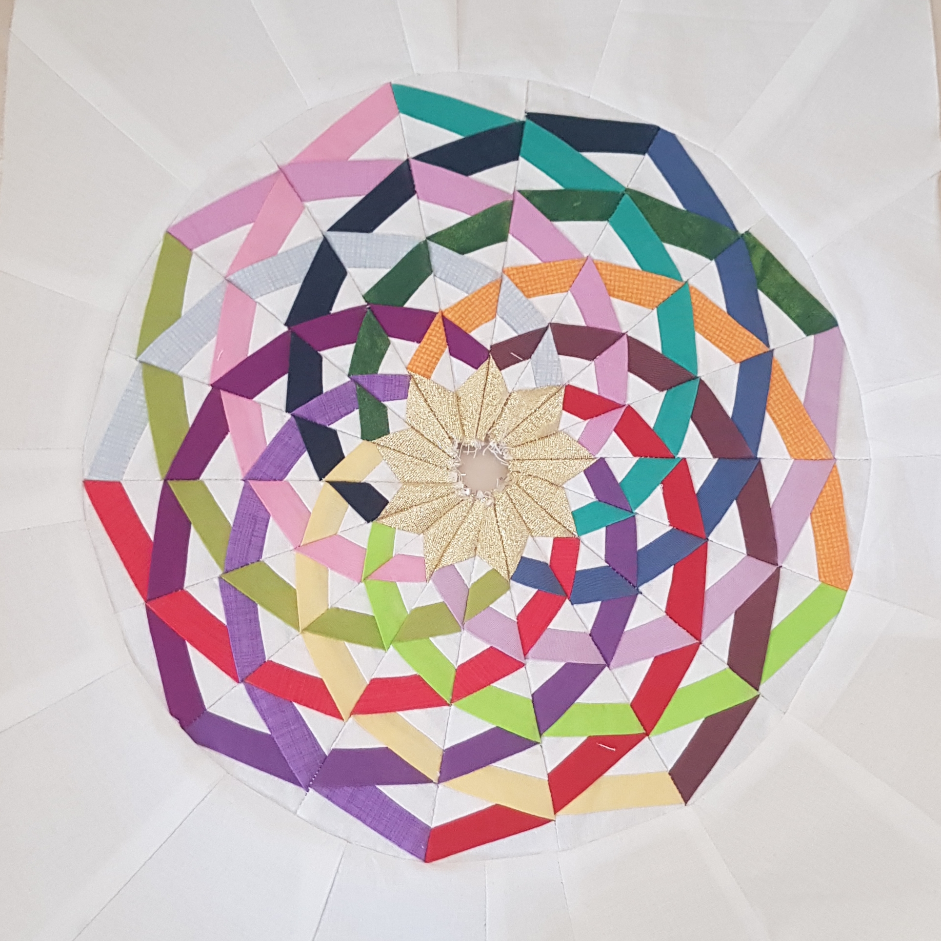 dancing ribbon quilt | All about patchwork and quilting