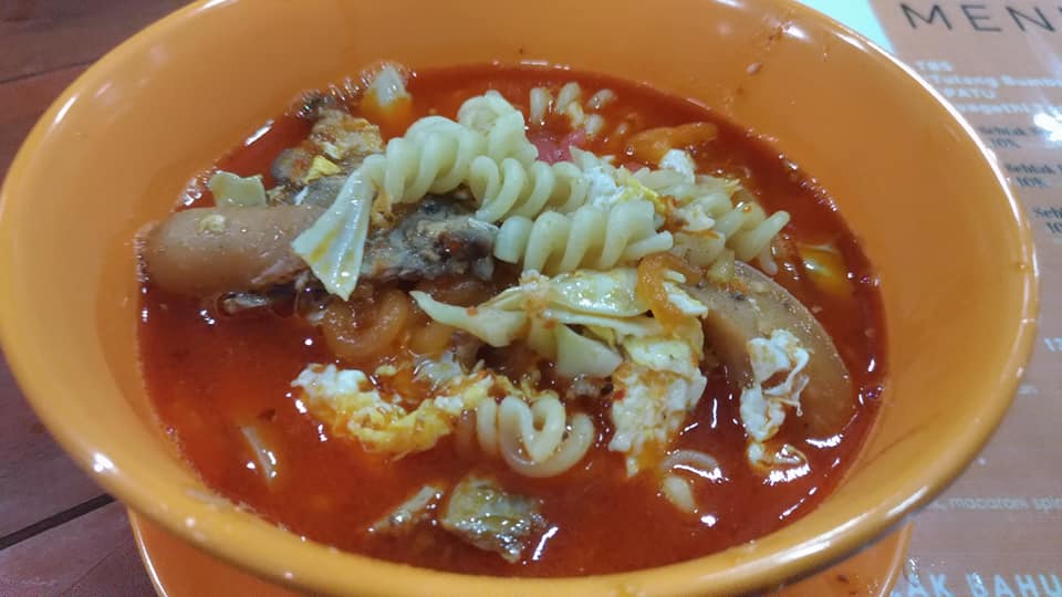 √ Seblak Dhenok Cipto, Seblak Paling Banyak Dicari di Cirebon - Perlu ...