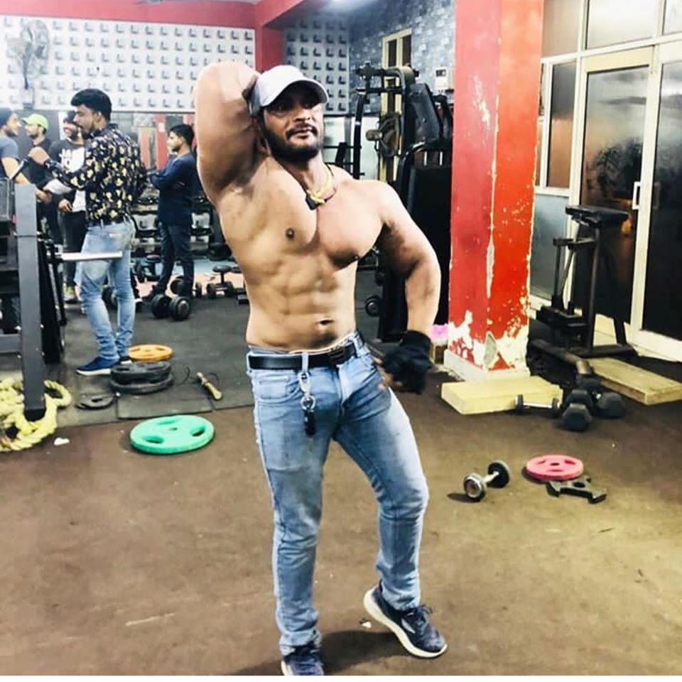 world bodybuilders pictures: utter pardesh bodybuilder pankaj gujjar ...