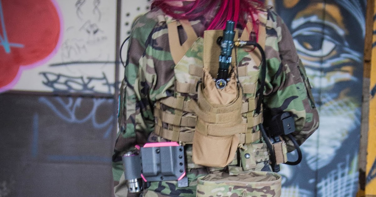 V-TACTICAL UNIVERSAL TANK POUCH REVIEW! - Femme Fatale Airsoft
