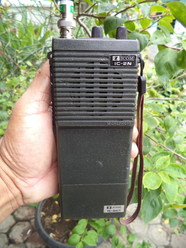 MEDAN RADIO: Icom IC-2N no.2