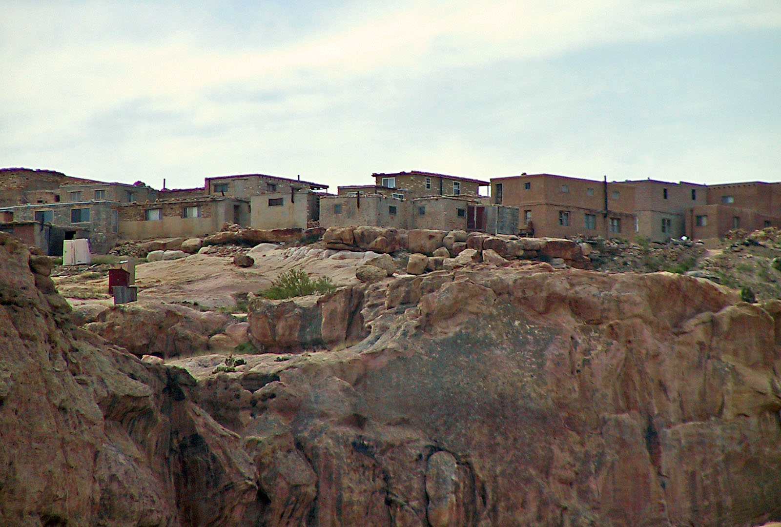 Living the life in Saint-Aignan: The Acoma Pueblo in New Mexico (USA)