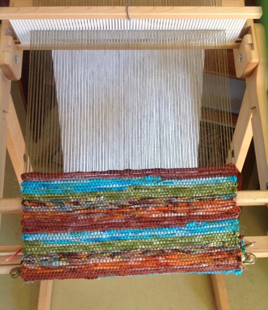 ZoZo Artwear by Lois Weaver: Easy Summer Weaving - Fabric Strip Table ...