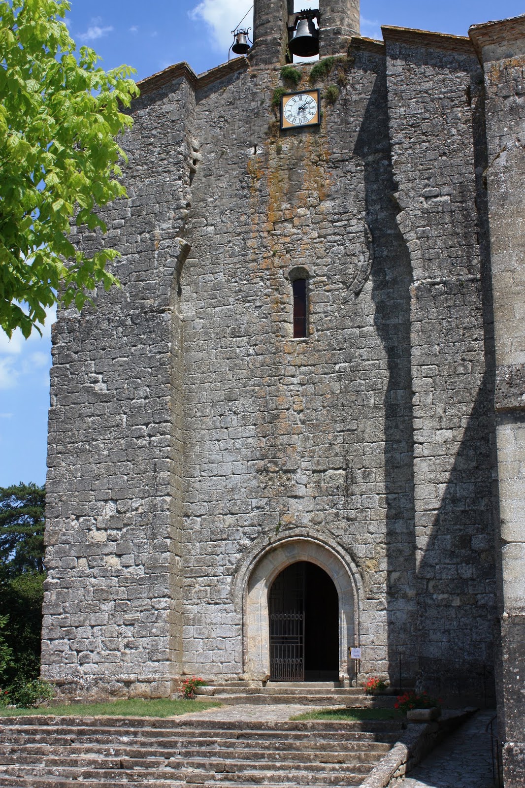 Atlas roman: Saint-Ferme - Eglise abbatiale Notre-Dame-de-la-Nativité (33)