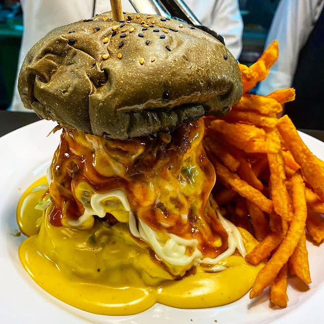 Wahai Pencinta Burger, Inilah Yang Anda Cari