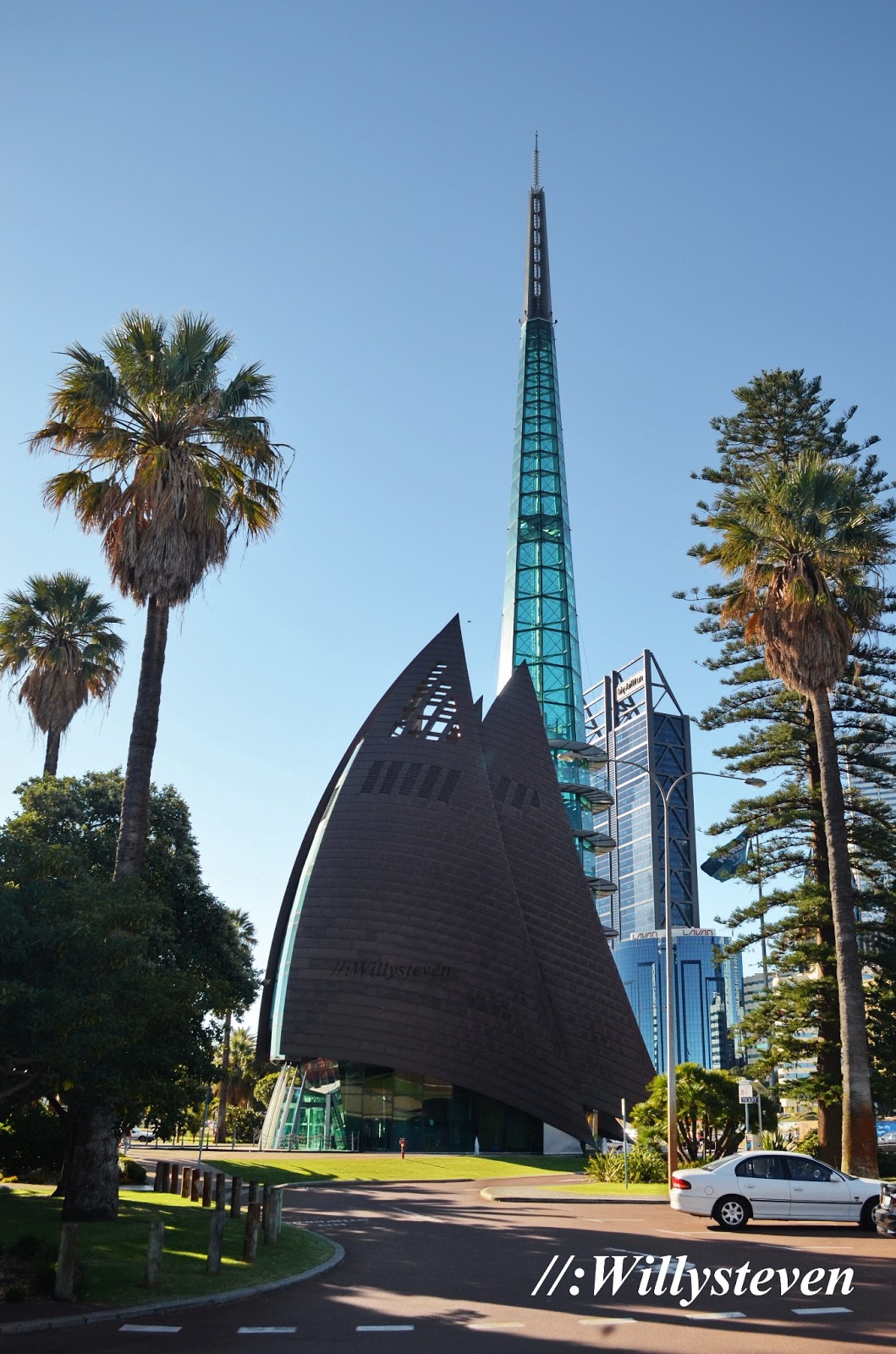 TravellerMeds: Perth Swan Bell Tower