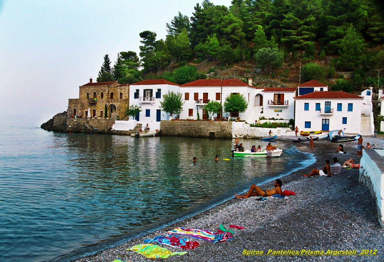 Spiros Pantelios - Photojournalism - Photographer: Κυπαρισσι Λακωνιας.