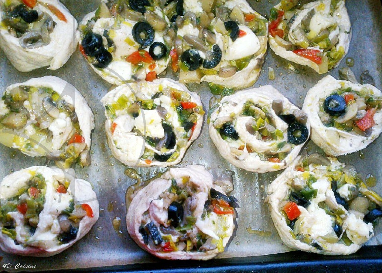 4D Cuisine: Hribi de mai (sau cum se numesc pe la noi - pitoi)