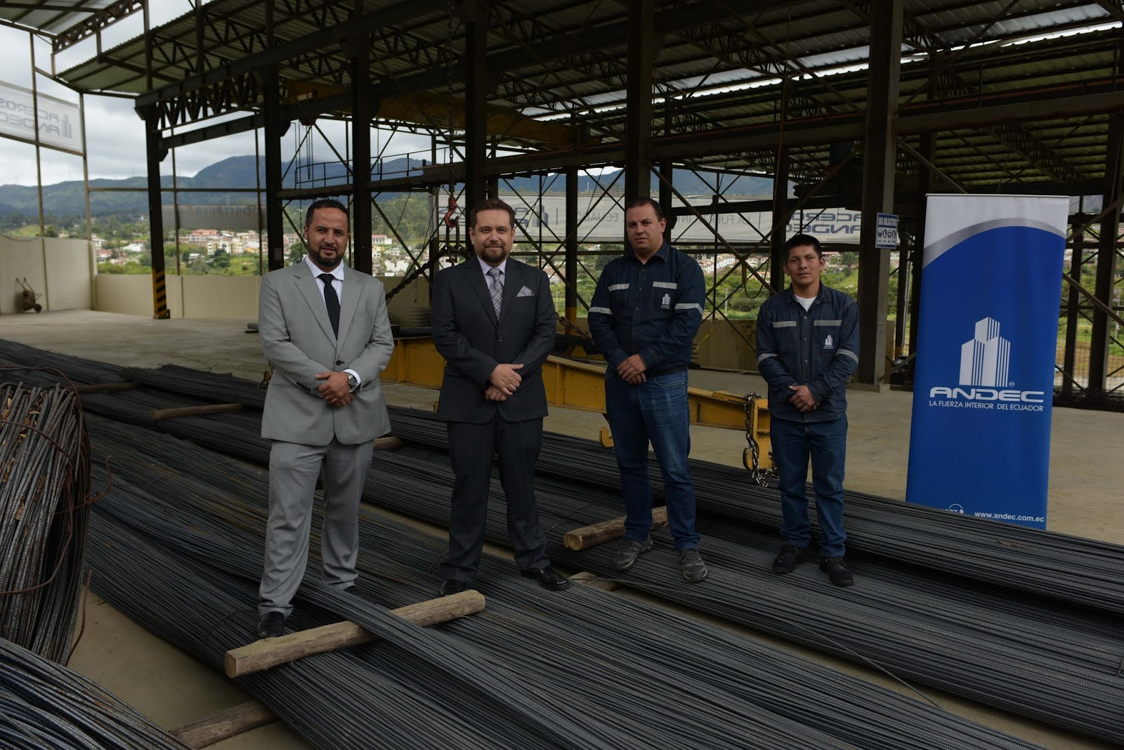 Primer Centro de Distribución de Andec en Loja