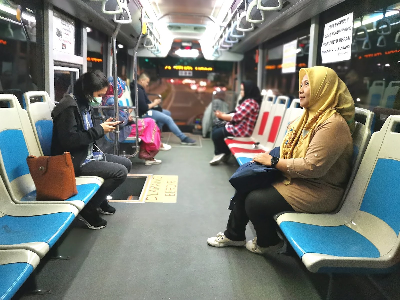 BSD Link, Fasilitas Bus Gratis di Seputar BSD - travel beauty