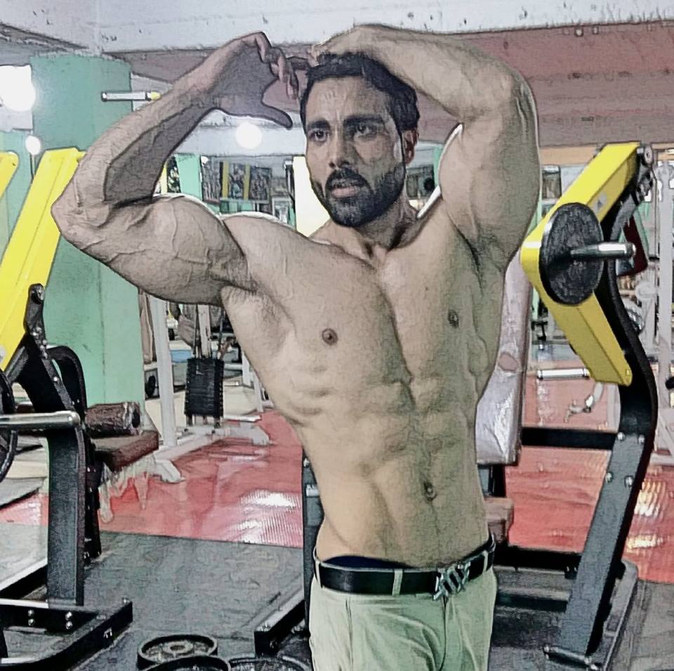 world bodybuilders pictures: charming bodybuilder sajid ahmad from ...