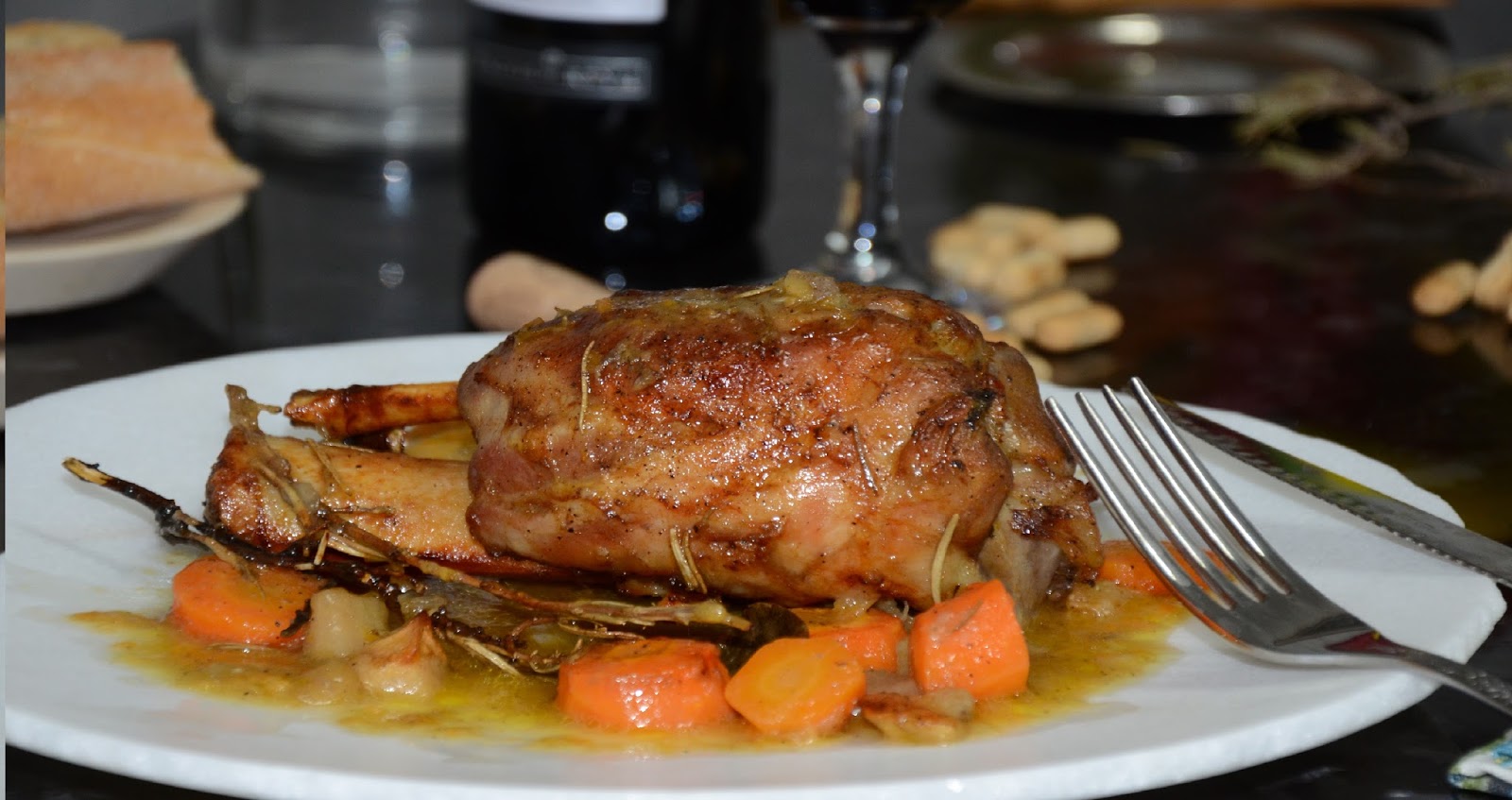 CODILLO DE CERDO ASADO AL HORNO