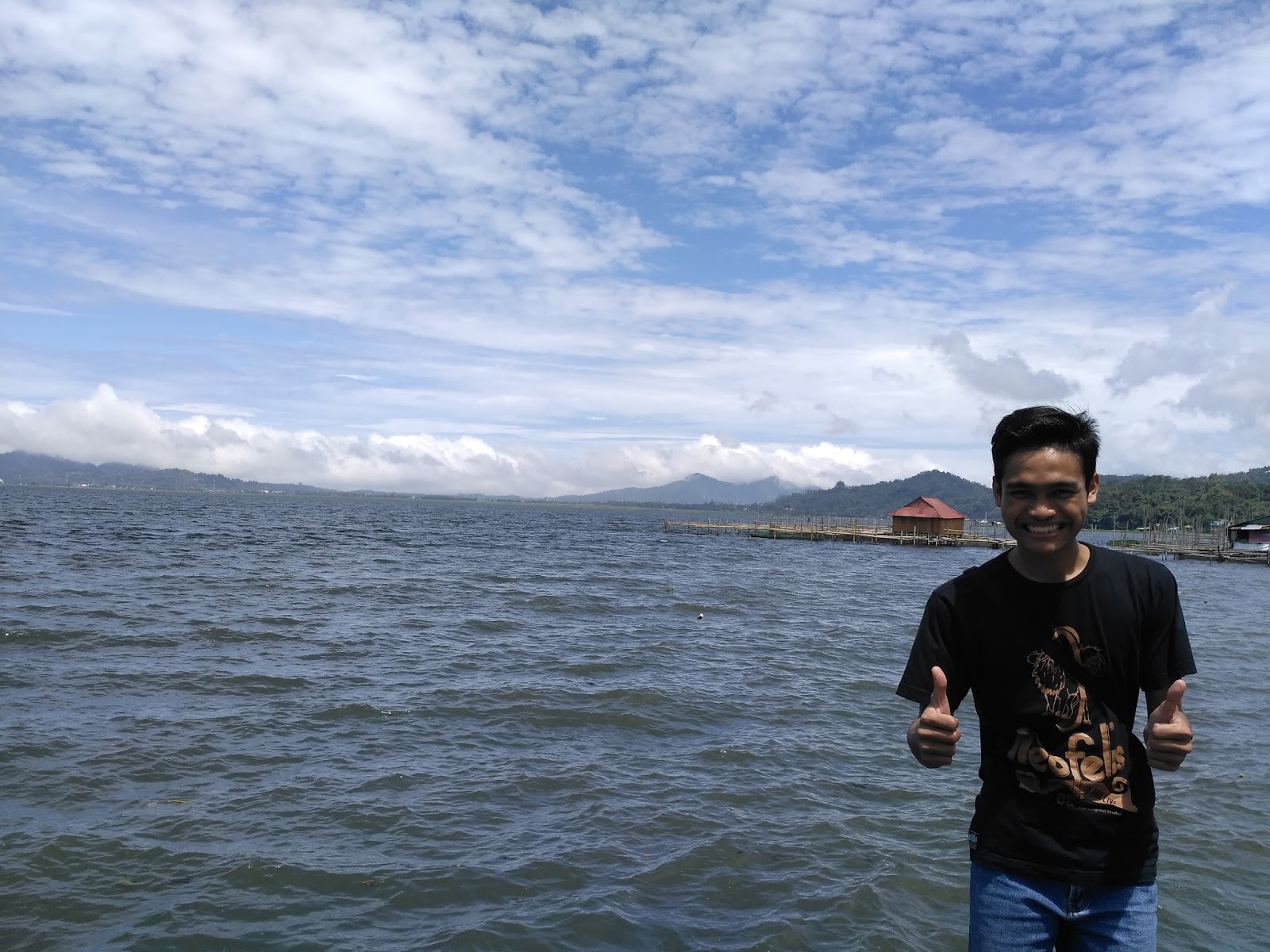 Danau Tondano Minahasa Sulawesi Utara : Danau Luas Bak Lautan