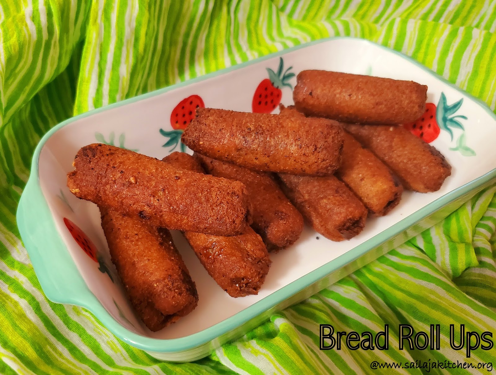 Sailaja Kitchen...A site for all food lovers!: Bread Roll Ups / Sweet ...