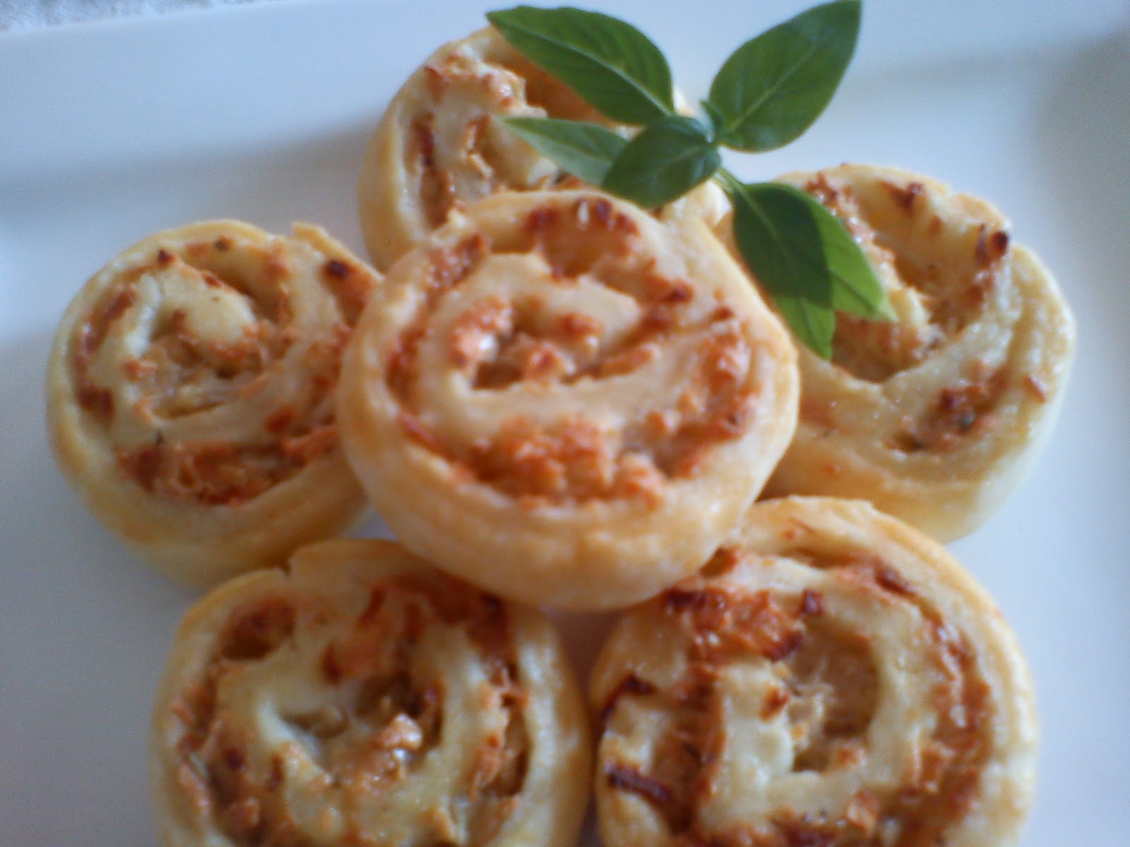 Cheese and onion pinwheels | Bake Tales