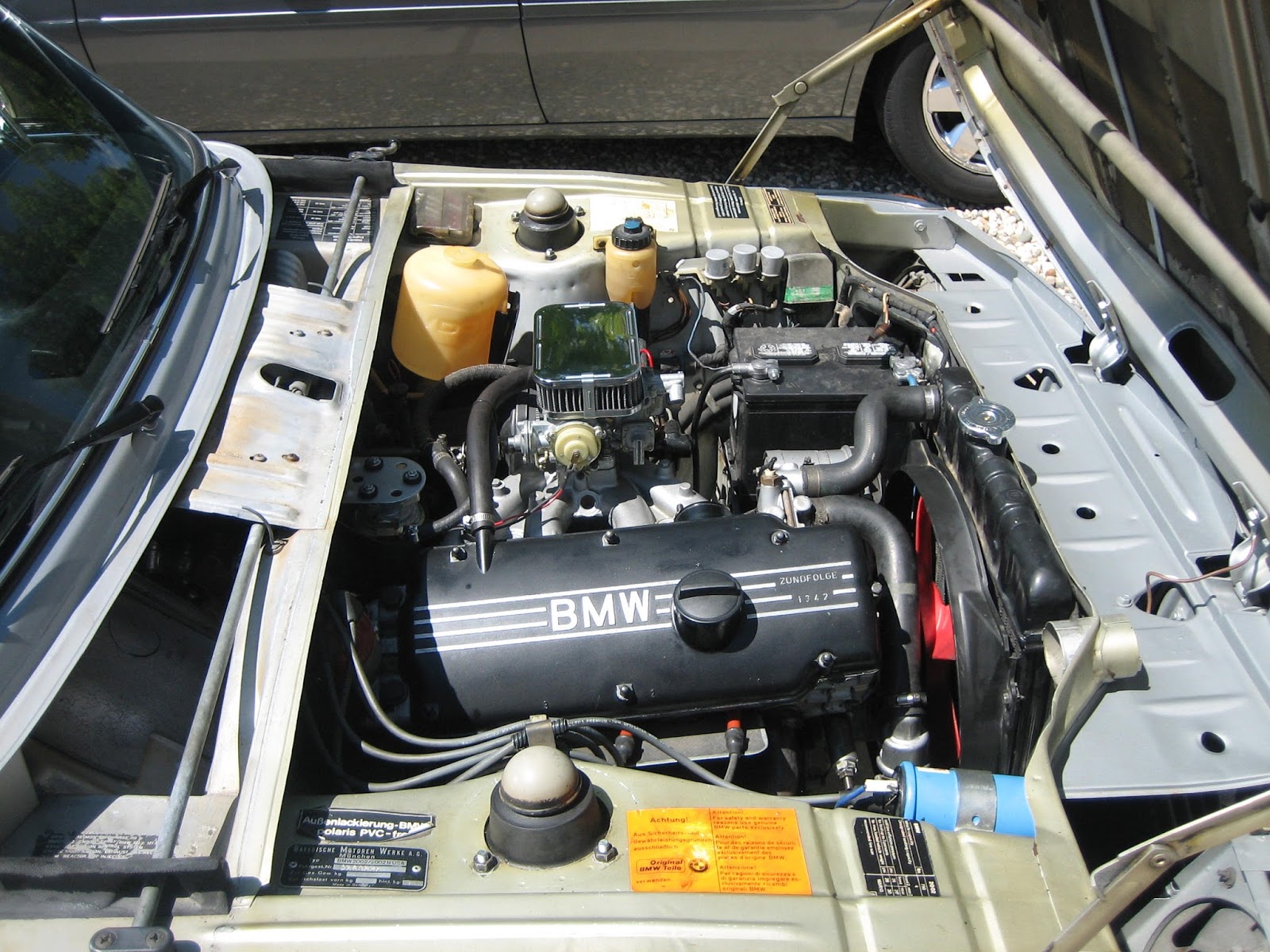 Eric's Garage: BMW 2002 M10 engine build