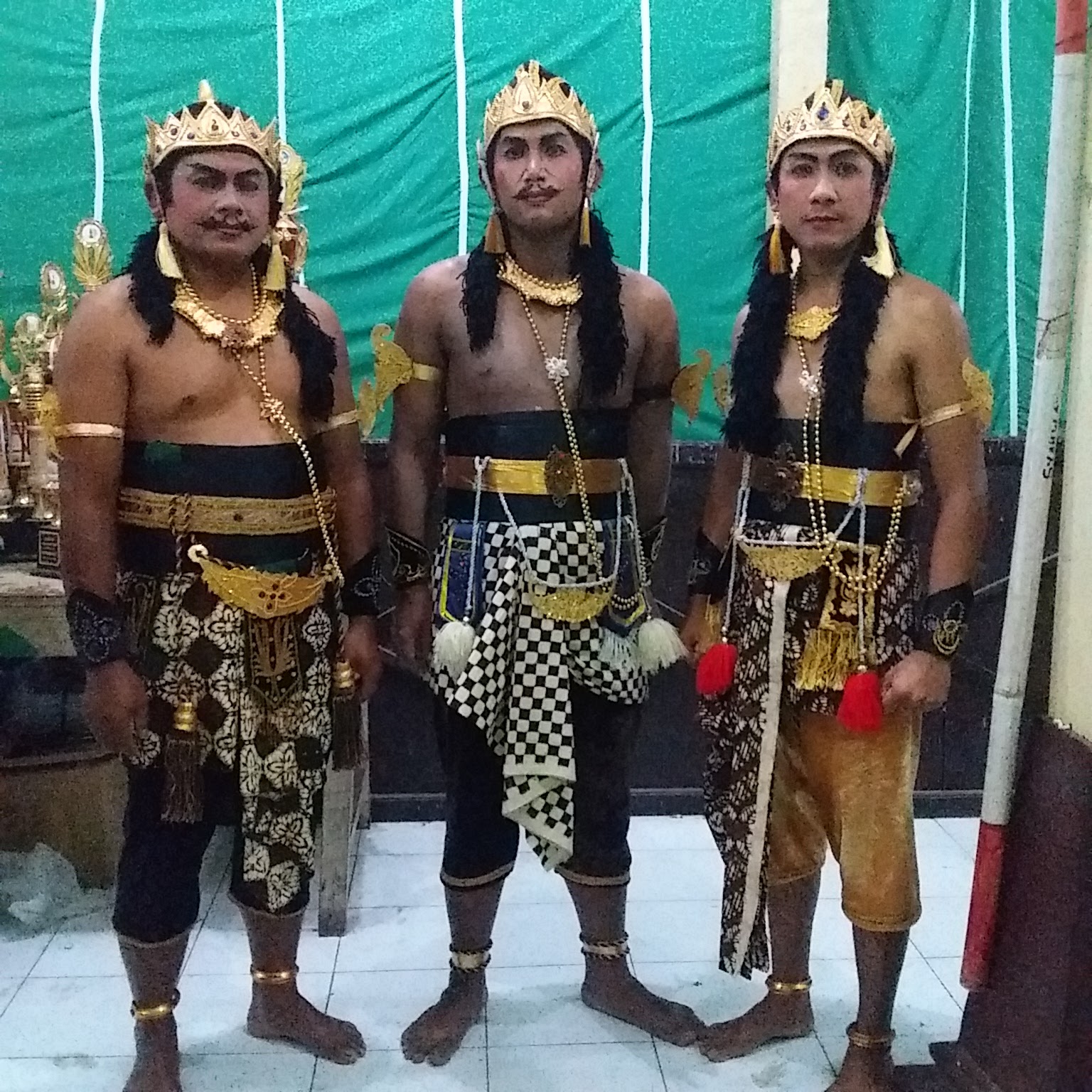 SANGGAR BRAHMANINTEN sewa gamelan wayangan kostum tari kirab dan adat ...