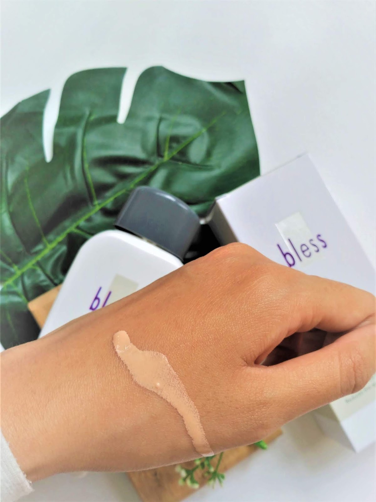 [REVIEW] BLESS COSMETICS ACNE SERIES - NANDITA A ~ Nandita Aditya ...