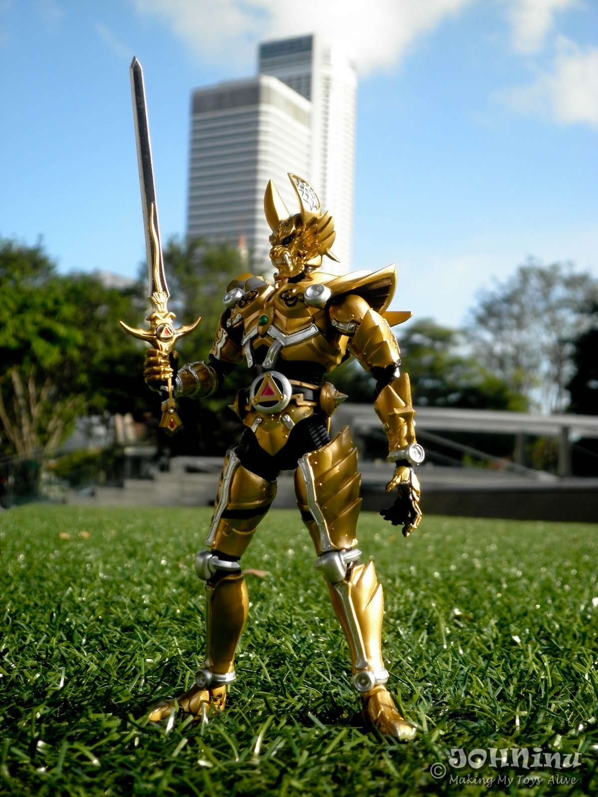 INU TOY GALLERY: [04 Jan 2012] SHF Garo & Smurf @ CBD Field