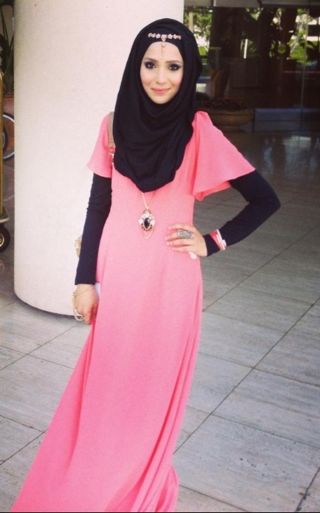 Lovely Hijab : Pink Outfits