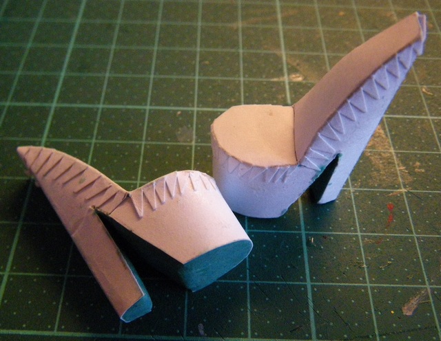 Fashion Doll Shoes: More experiments with polymer clay