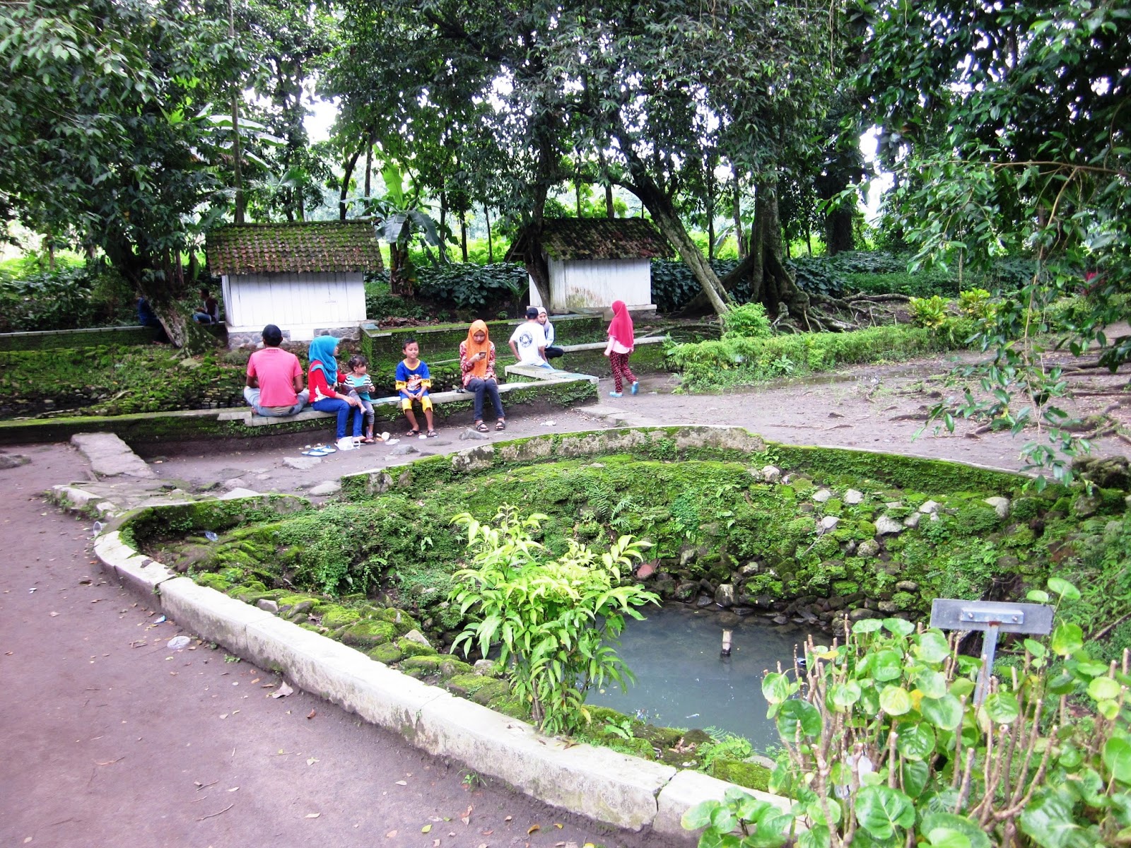 jombang city guide: Sendang Made : Petilasan Prabu Airlangga ...