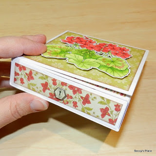 Beccy's Place: Tutorial: Easel Box Card