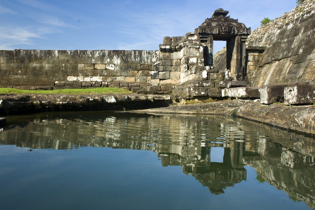 Panduan Lengkap Wisata Candi Ratu Boko, Yogyakarta | Foto, Daya Tarik ...
