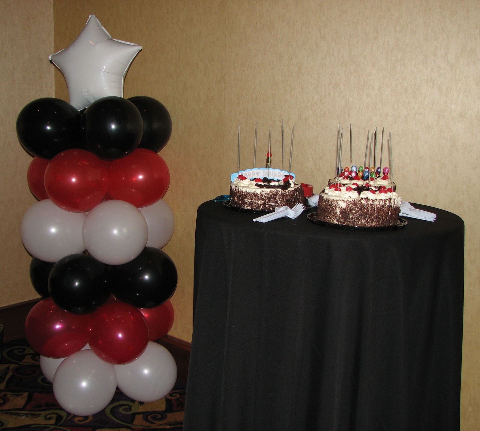 Utopia Party Decor: Crazy Hat Party Decor