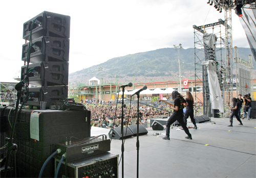 Fungsi Speaker Monitor Panggung Sound Enginers Wajib Tau - Soldiradem Blog