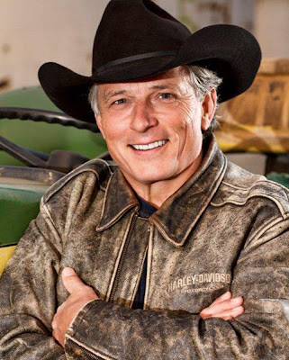 Videos de Música Country: Danny Hooper - John Deere Tractor Keys