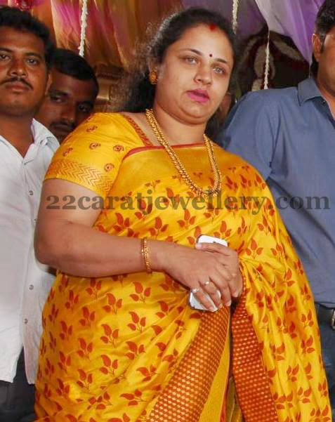 Ooha in Traditional Gold Long Set - Jewellery Designs