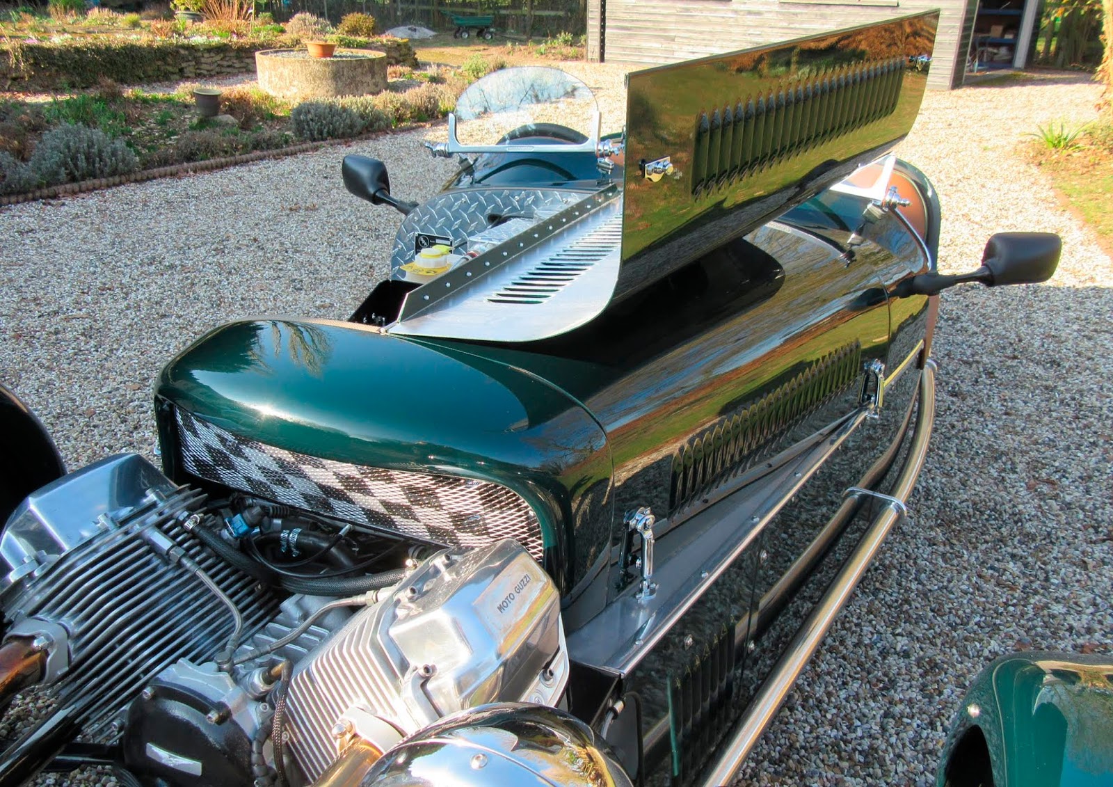 Aero Cycle Car's replica Morgan three wheeler kit build.