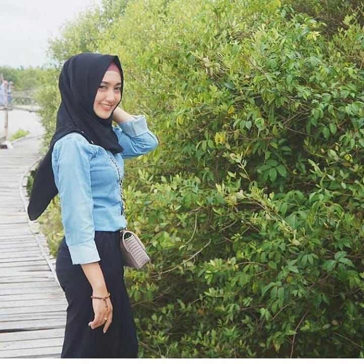 Ukhti Gemes: Kumpulan Foto Ukhti Imut Jilbob Siap Dihisap