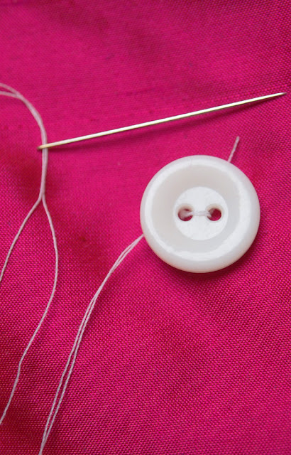 Crafty Alex: DIY - How to Sew a Button