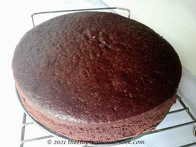 Single Layer Chocolate Cake | Low Fat, High Taste