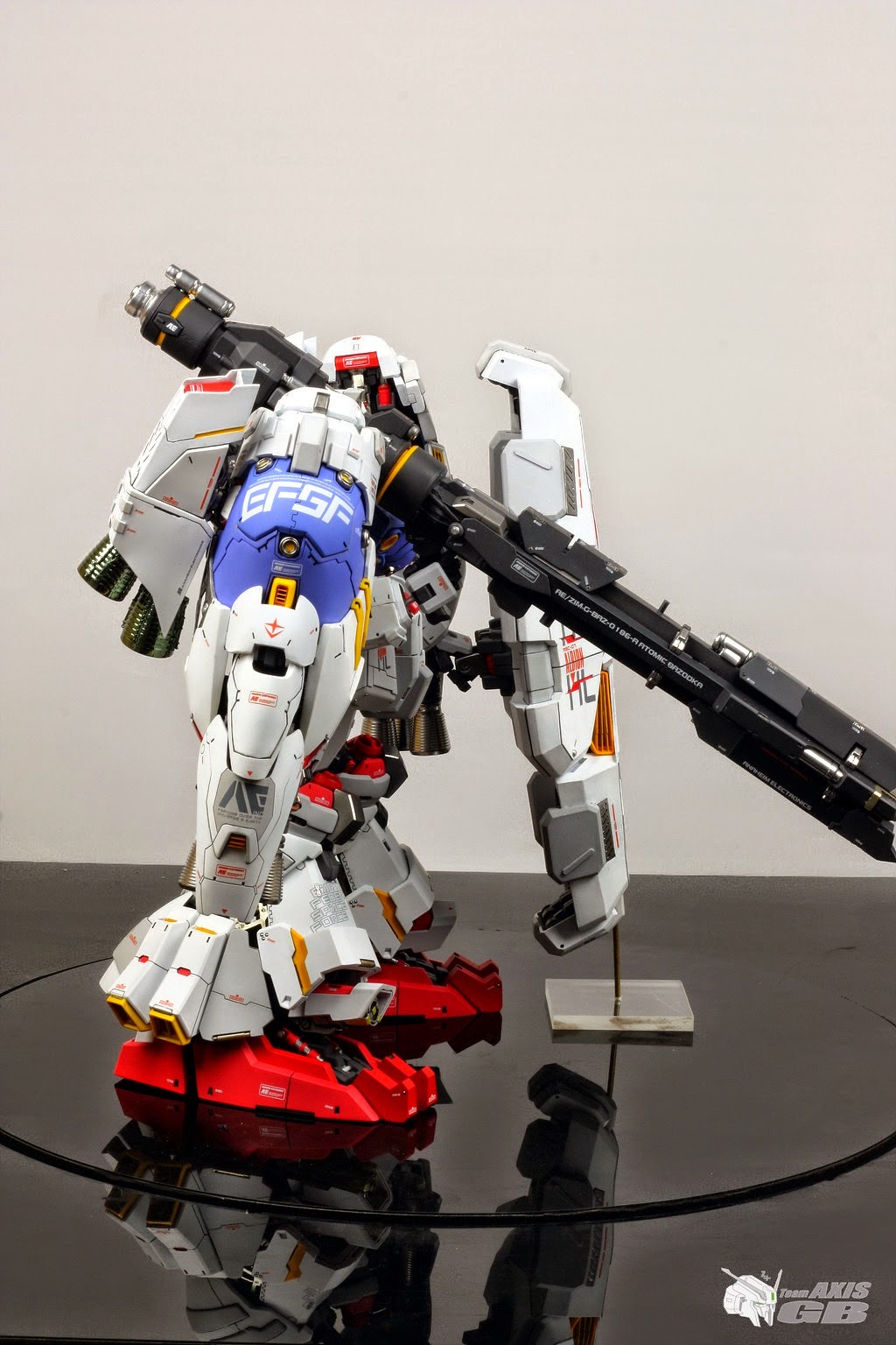 Gundam Family: G-System 1/60 RX-78 GP02A Gundam "Physalis" Painted Build