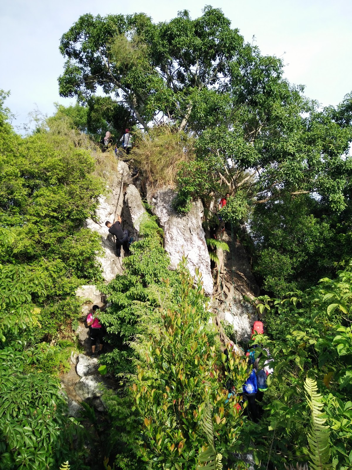 View from the top: Hike [Bukit Batu Chondong, Ampang, Malaysia ...